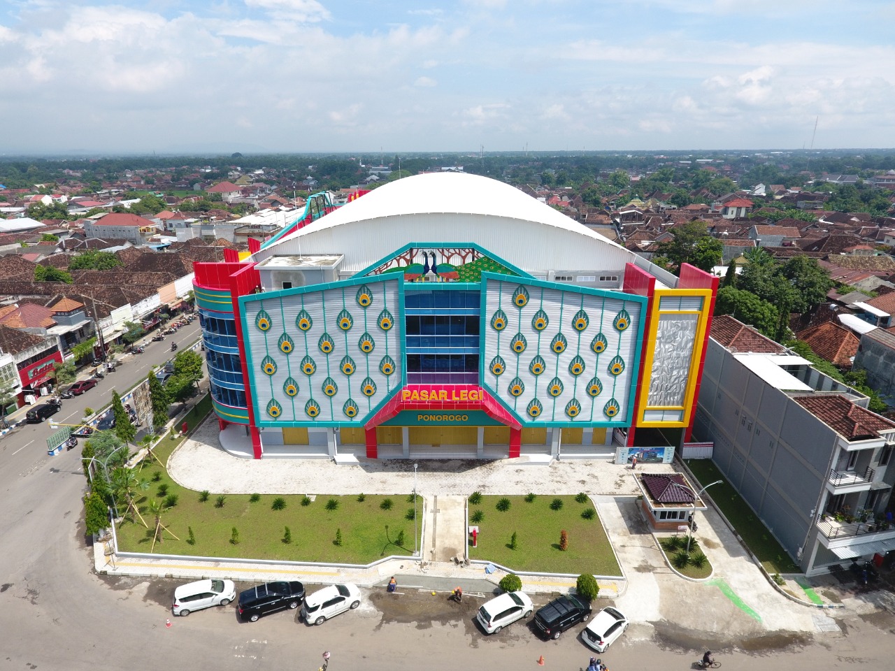 Hadiri Simposium di Undip Semarang, Wamen Diana Tekankan Pentingnya ...